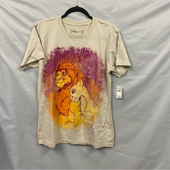 Disney | Tops | Disney Store The Lion King With Adult Simba And Nala ...